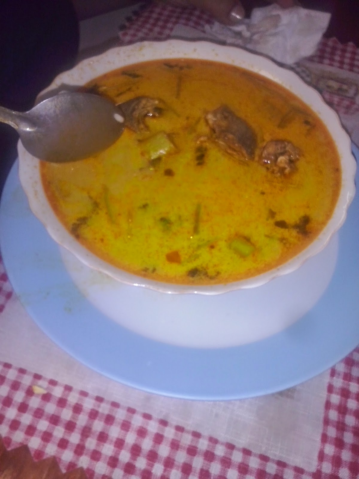 DCR: LAS SOPAS PREPARADAS POR DOÑA GLORIA.